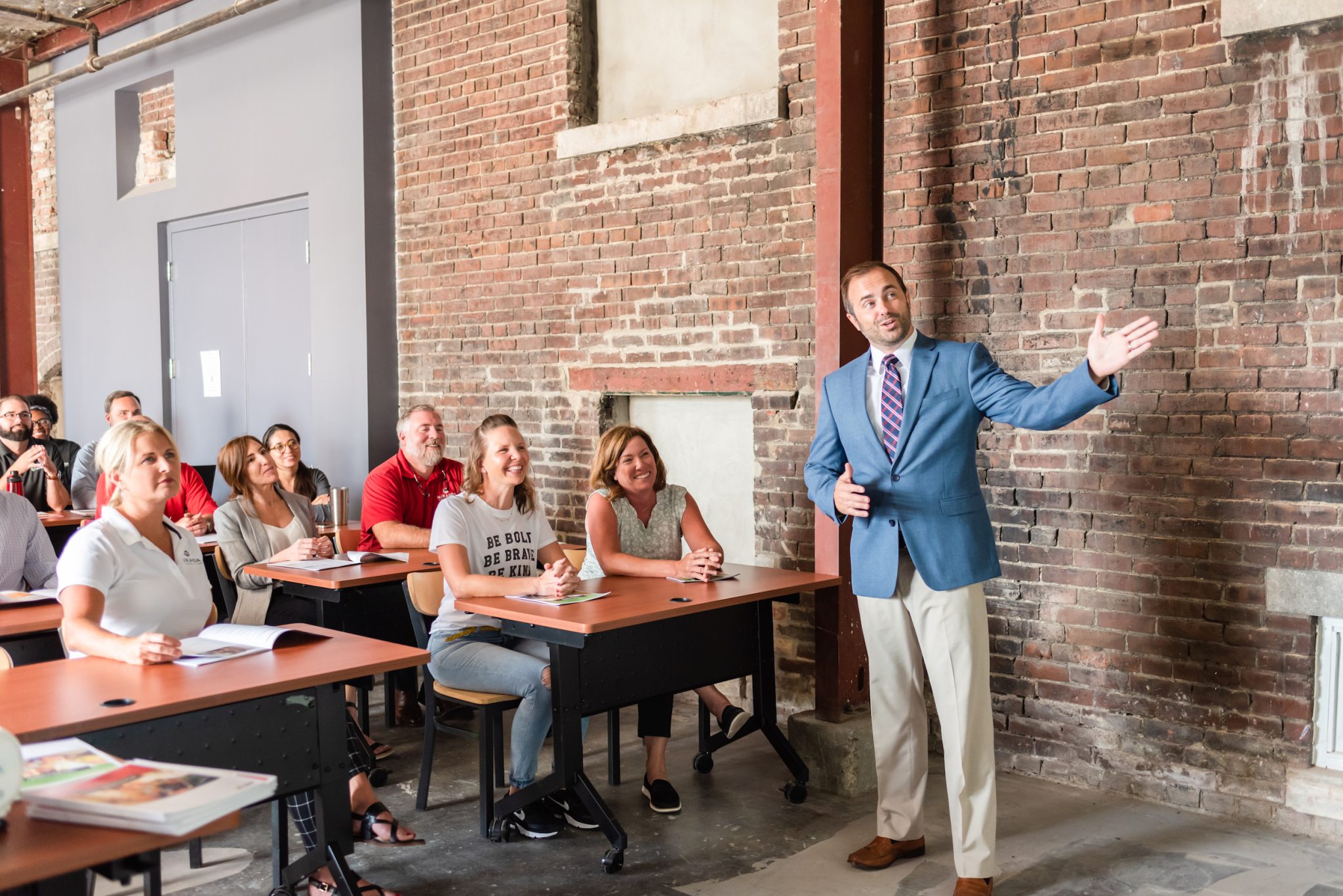 Services & Solutions – Plaid